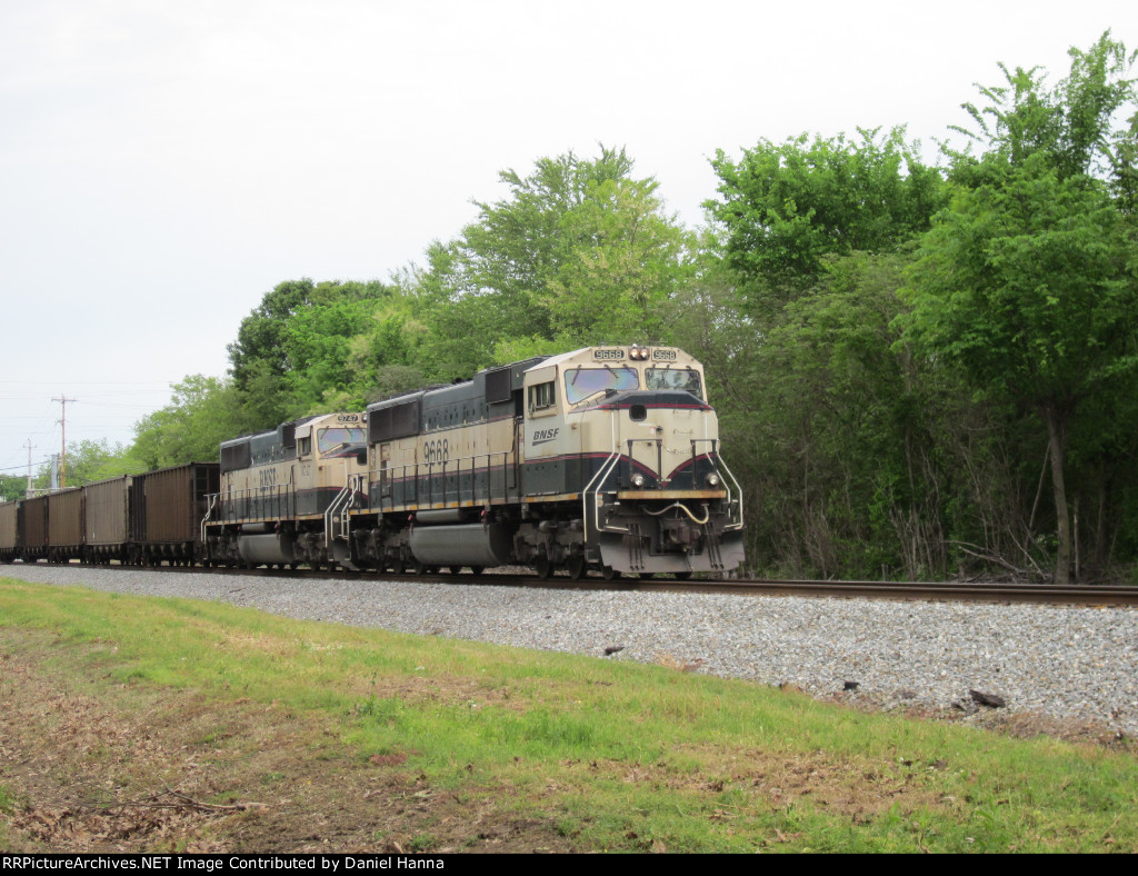 SD-70MAC DPU's head west